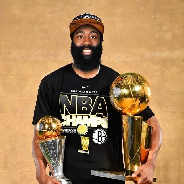 历史上41位mvp有20位拿过最佳新秀？现役有3人，除了詹皇还有谁？