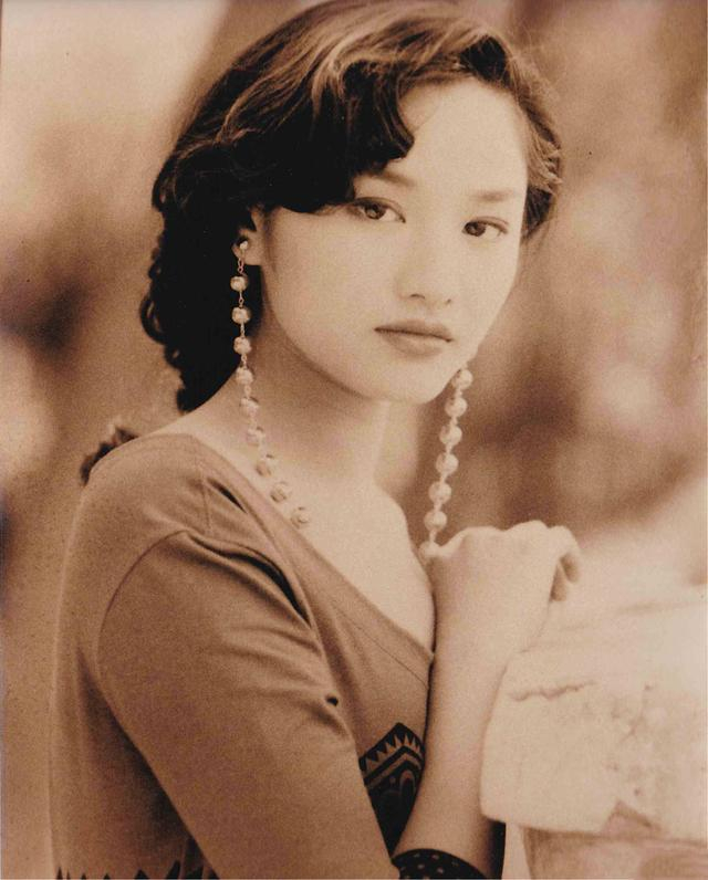 瞿颖：父亲再婚娶乡下阿姨，生母为了她的婚姻流泪