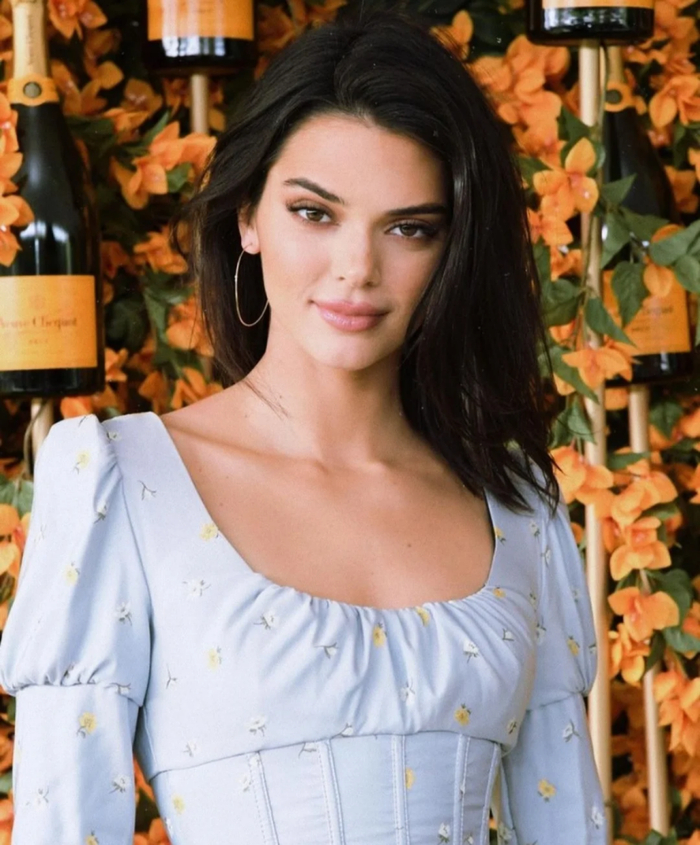 Kendall Jenner，卡戴珊家族里身材最正常的女人