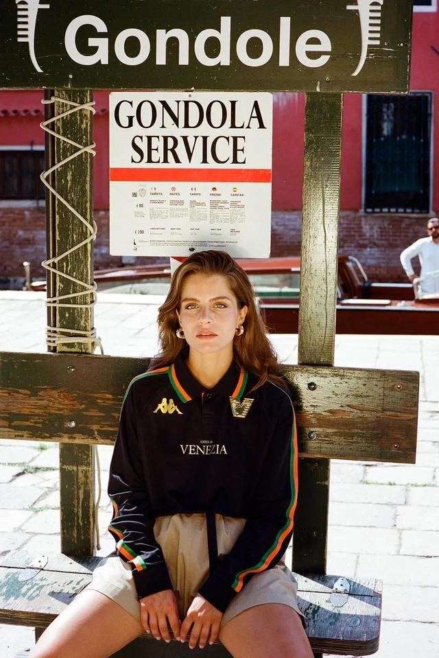 去年惊艳足球圈的威尼斯FC，又出了新球衣|球衣|俱乐部|意乙_新浪新闻