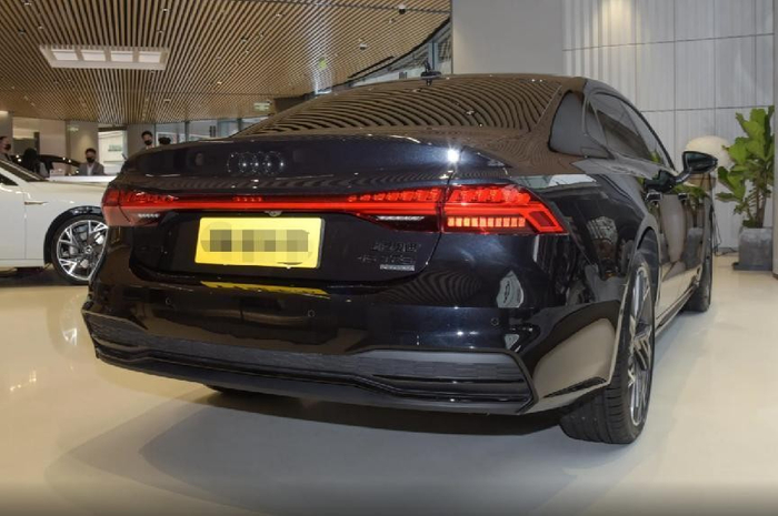 上汽奥迪A7L试驾体验，豪华旗舰实力，内外兼修高级感十足