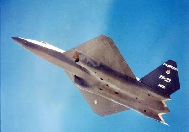 败者为王？隐身性能超音速巡航更加强悍的YF23，因何惜败于F22？