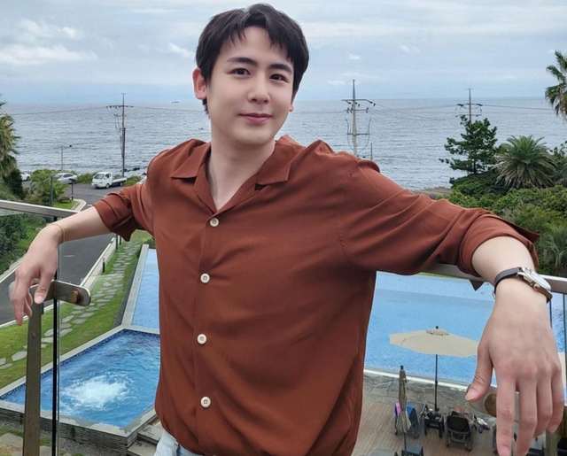 十二年后再提《我们结婚了》，尼坤宋茜发展差太多，内娱太捧人