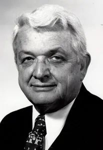 世界男护士的楷模---路德•克里斯特曼博士|路德|护士_新浪新闻