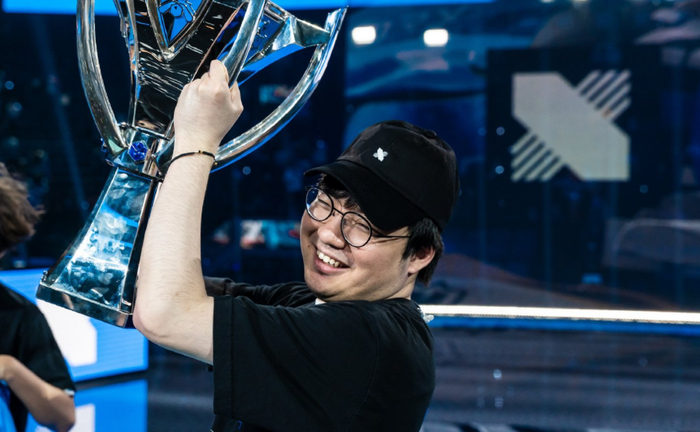 S12：6款冠军皮肤确定！BeryL真的老二次元啦！|Zeka_新浪新闻