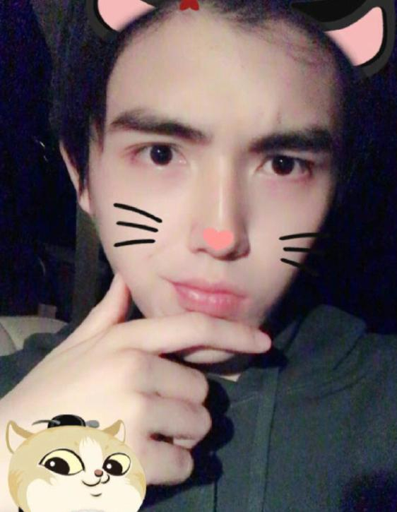 陈飞宇回应网友考古，本人一脸懵，“泄密者”却是爸爸陈凯歌