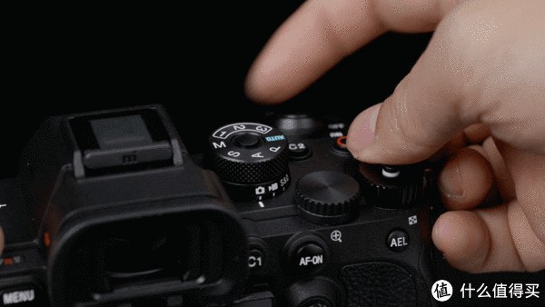 索尼Alpha 7R V发了个寂寞？性能全面测评__财经头条__新浪财经