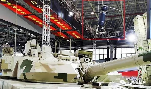 VT4A坦克长出第三只眼！悬浮百米高空，让坦克变身自行火炮
