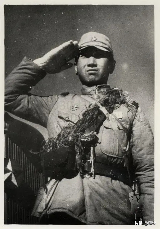 为什么抗战中伪军的服饰五花八门？1938年12月29日汪精卫投日