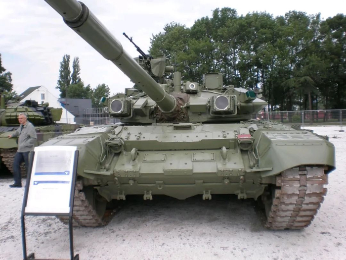 无奈的“T-72最强第三方仿制改进型”——被遗忘的塞尔维亚M84AS主战坦克|科威特|塞尔维亚|坦克_新浪新闻