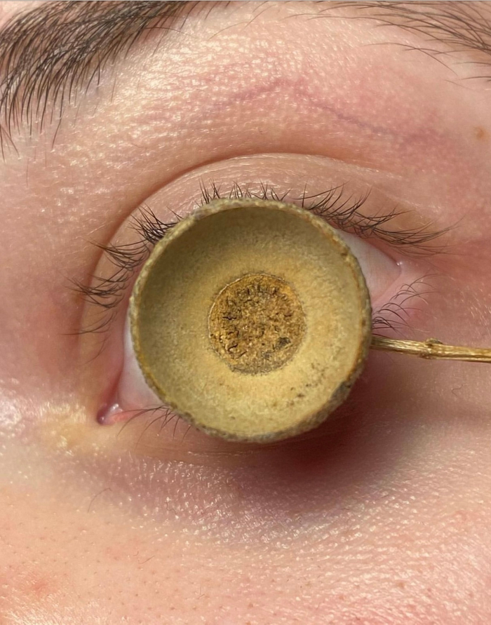 看俄罗斯艺术家Katya Pravda的作品……