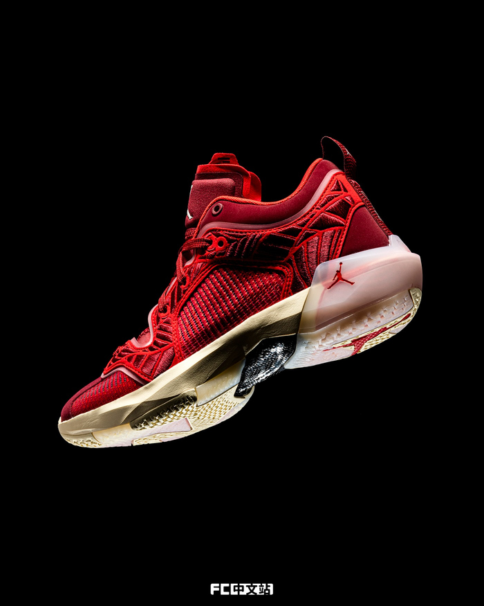 没想到！最新 AJ 正代「顶级配置」还能再升级！这差别也太大了吧...