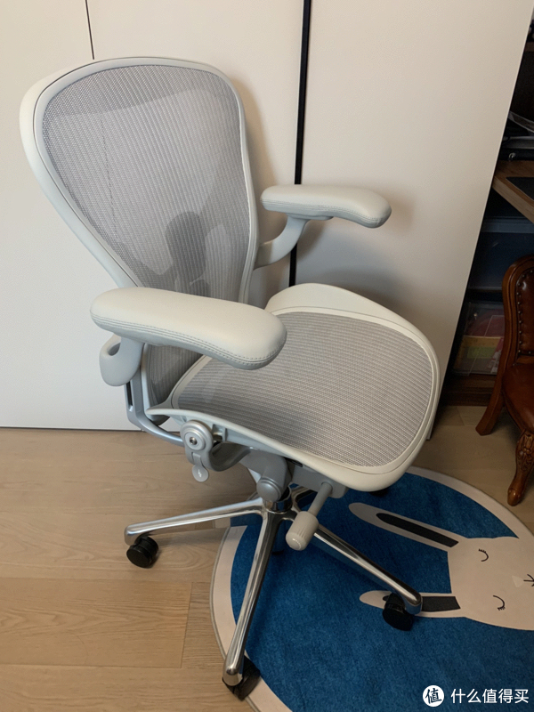 Herman Miller 真假、翻新、货源、渠道大公开|费用_新浪新闻