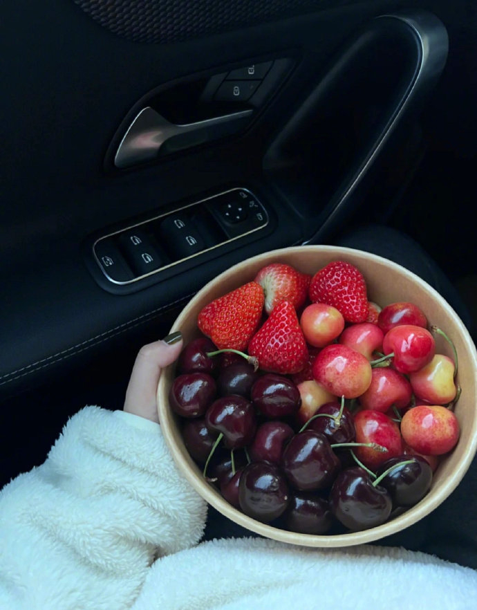 史铁生《好运设计》里的一句话： 大劫大难之后人不该失去锐气，不该失去热度，你镇定了但仍在燃烧，你平稳了却更加浩荡