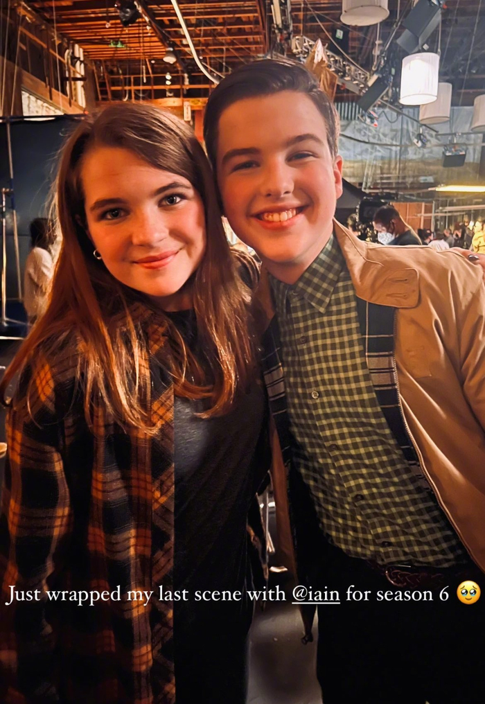 小Missy和小Sheldon分享《少年谢尔顿》第六季杀青照！