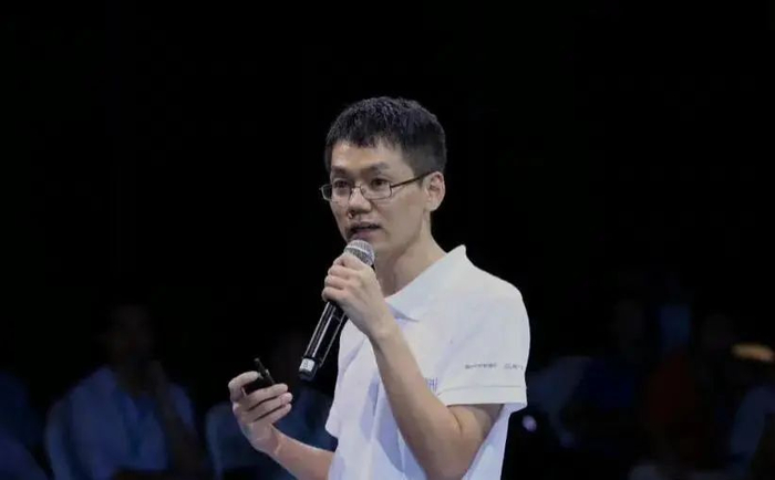 腾讯T13技术大佬被曝遭裁：不会向上管理，不愿被PUA__财经头条__新浪财经