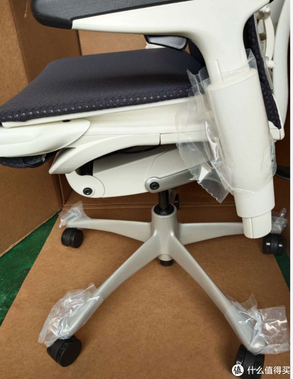 赫曼米勒Embody织物如何选择？说说我的一些坐后感受|久坐_新浪新闻