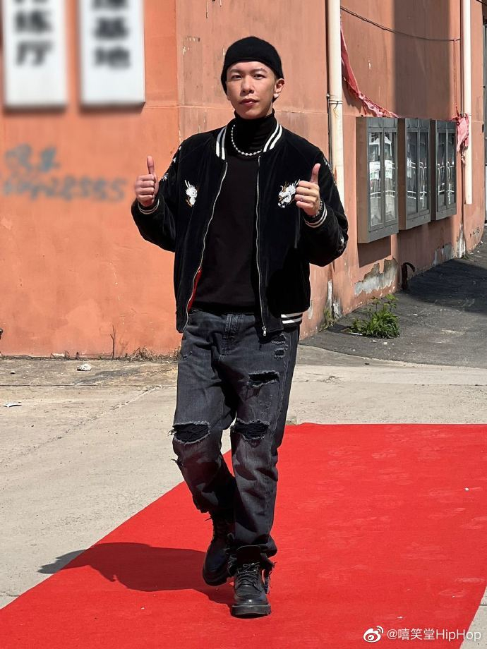 顽童MJ116全体到齐！抵达《中国说唱巅峰对决》录制现场！|顽童MJ116|中国说唱巅峰对决_新浪新闻