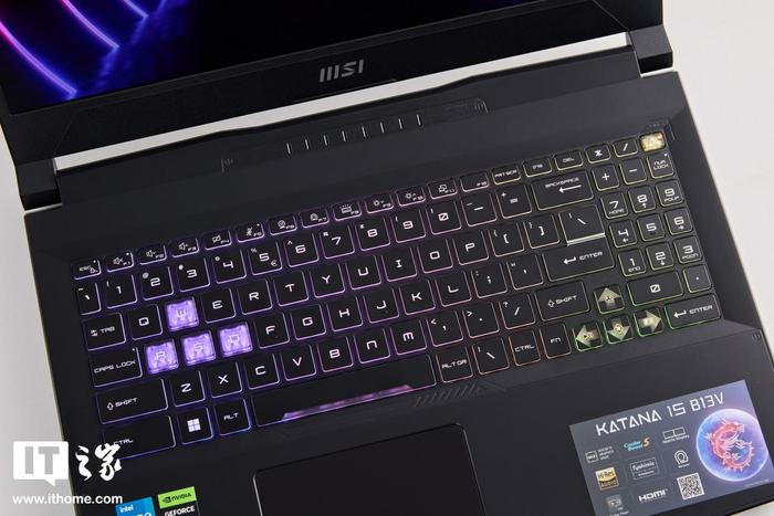 【it之家开箱】微星星影 15 游戏本图赏:搭载四分区炫彩 Rgb 键盘,释放满满电竞能量 财经头条