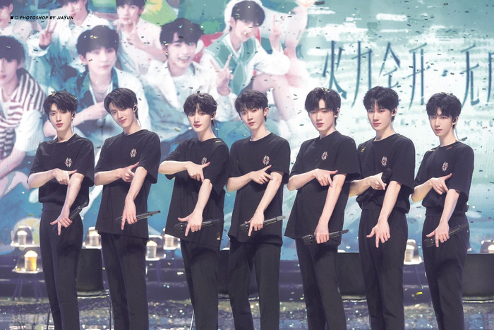 时代少年团首场万人演唱会举办在即……