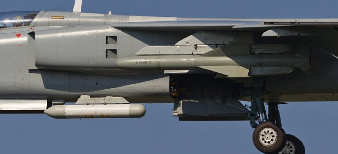 八八式配重弹（AKD88/PZ）和吊舱