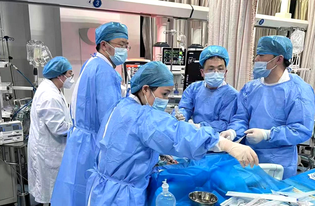 女子心脏骤停命悬一线，ECMO辅助下PCI手术重启生命“复苏键”