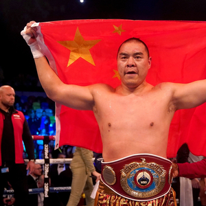 TKO英国拳手，张志磊成为WBO重量级过渡拳王_手机新浪网