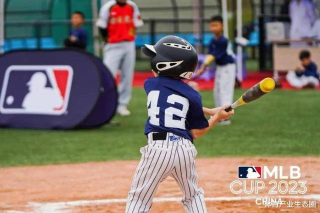 跨越时空致敬「42」，这是MLB对棒球文化的坚持|罗宾逊|棒球|MLB_新浪新闻