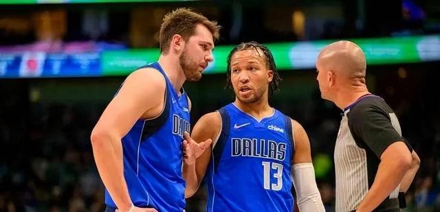 27岁最强二轮秀！从小弟4年混成大哥 纽约现在有“双话事人”