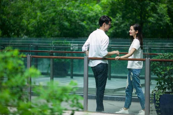 你若盛开，清风自来”：异性缘好的女人，往往有四个优势财经头条