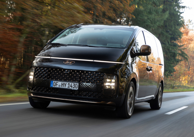 现代全新MPV国内谍照，设计再次跑赢审美，理想会感觉很熟悉