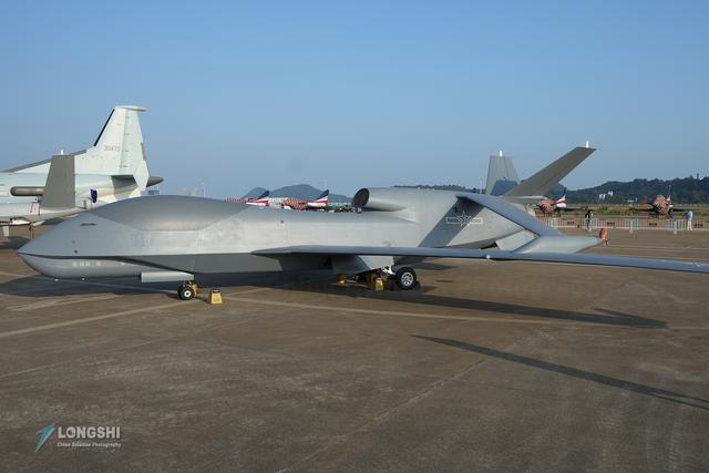 里根号部署在即，轰6K前出西太，无侦7高空打配合，可锁定美航母