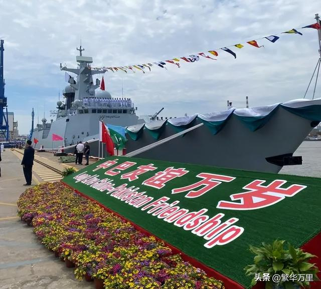 4艘054AP型护卫舰加入，印巴两国海军，到底谁的实力更强？|巴基斯坦|印度海军|印度_新浪新闻