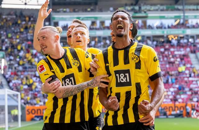 晚上9点半，德甲大结局！多特冲冠军，捧杯=11年首冠+4500万奖金|多特|德甲|首冠