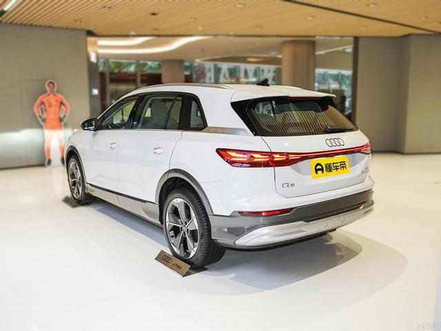 在中大型纯电SUV中 奥迪Q5 e-tron明显被忽视了 实力很不错