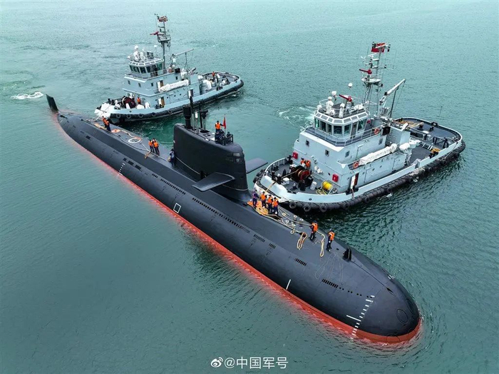 039B高清照曝光！静音蒙皮做工精湛，不愧是国产潜艇的明星产品|潜艇_新浪新闻