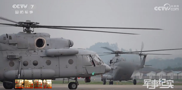 米171直升机突入闹市区，解放军备战特殊科目，美军的成功经验，必须要学！