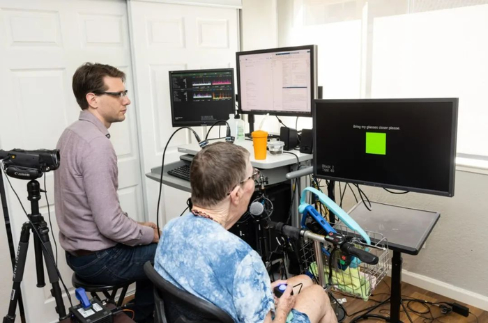 Nature背靠背：脑机接口重要进展！Edward Chang院士等让失语者重新与世界交流|院士_新浪新闻