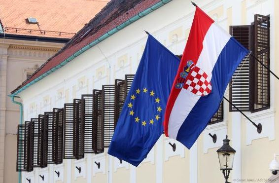 欧盟要在2030年前吸纳西巴尔干国家？专家：“入盟”之路不好走