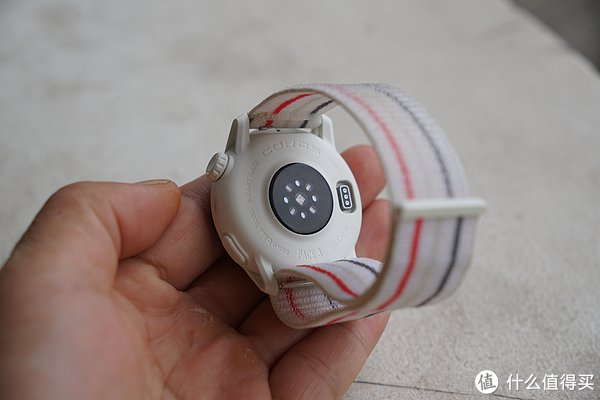 基普乔格的选择，高驰coros pace 3超轻量手表急速开箱与佳明255的残酷对比测试__财经头条__新浪财经