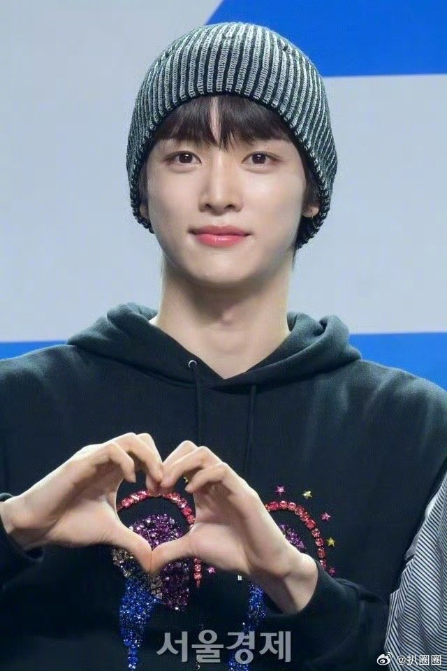 SM新男团RIIZE粉丝名叫SUNZ，听起来是“孙子”|男团_新浪新闻