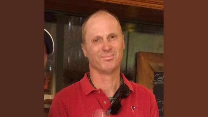 移民局再爆大漏洞！为负债3000万的美国骗子发签证