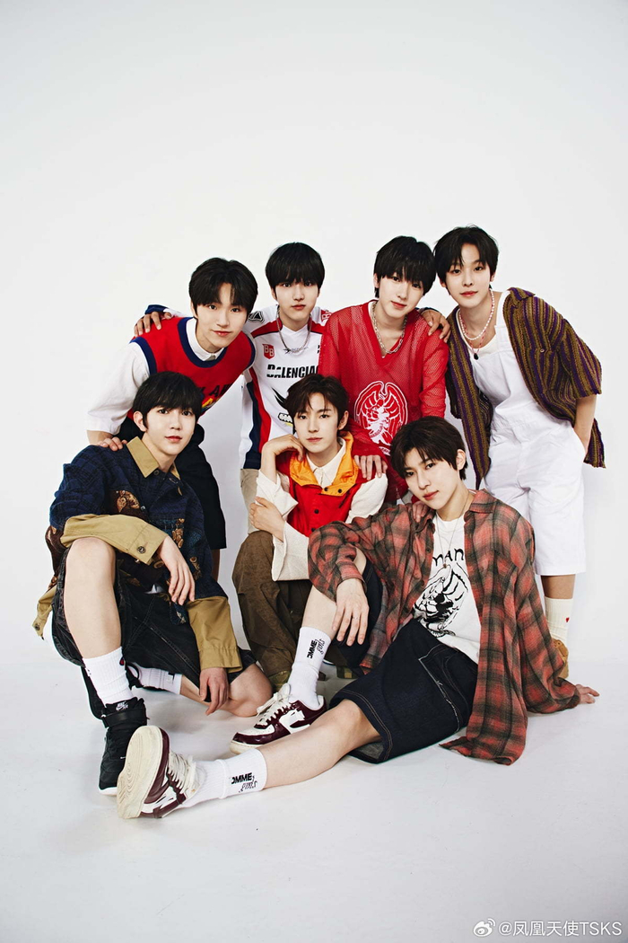 通过《NCT Universe : LASTART》选拔了NCT东京队的7名出道人员……|NCT|巡演_新浪新闻