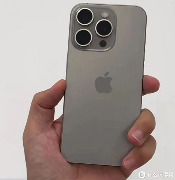 iPhone13 Pro有必要换iPhone15 Pro吗？__财经头条__新浪财经