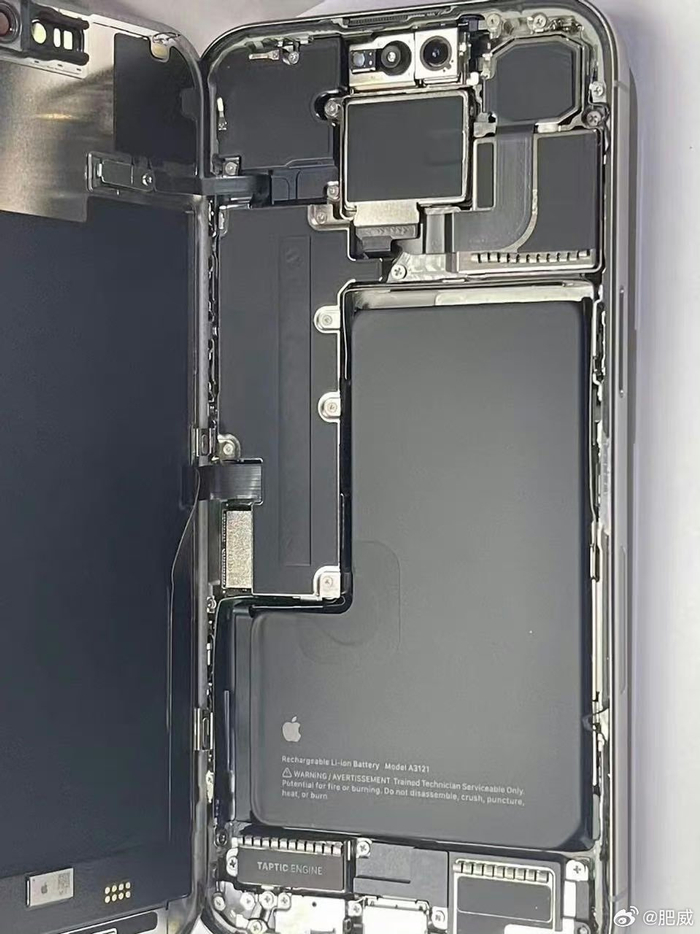 X上看到iPhone 15 Pro的一些图，甚至拆解都有了，多个来源……