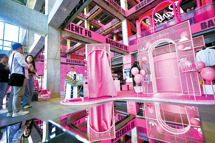 城市更新为商业体注入“年轻力”，THE BOX朝外已迎客近百万人次__财经头条__新浪财经