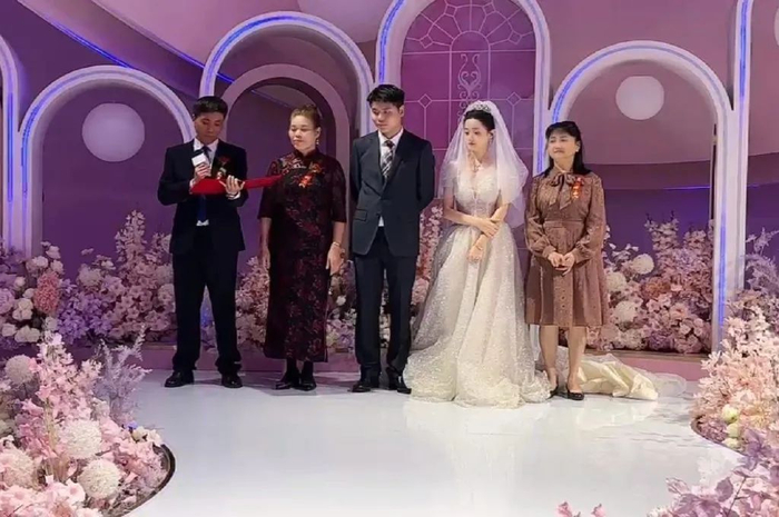 远古老玩家泪目！大哥Gogoing结婚，祝百年好合|英雄联盟_新浪新闻