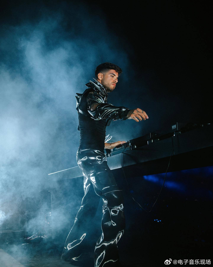 Anyma斩获2023年1001 Tracklists电音制作人榜单Top 2的名次……|电音_新浪新闻