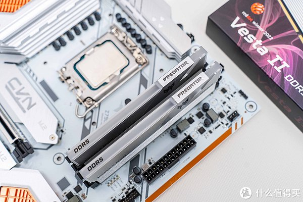 【首发测评】丨14700K！这可能是 Intel 14代 酷睿最良心的型号|英特尔|内存|DDR5|处理器|性能_新浪新闻