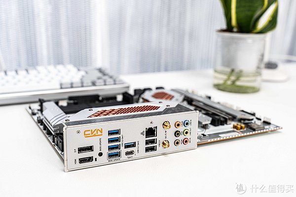 【首发测评】丨14700K！这可能是 Intel 14代 酷睿最良心的型号|内存|酷睿|英特尔_新浪新闻